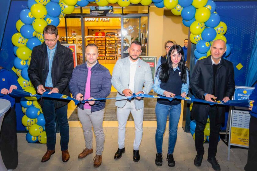 V novom obchodnom centre Point v Poltári otvorili už i predajňu Lidl ...