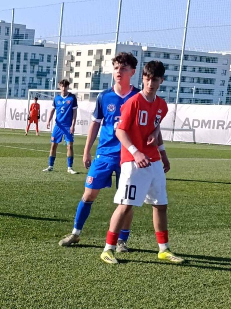 Rimavskosobotský futbalista Rendek zažil reprezentačnú premiéru ...